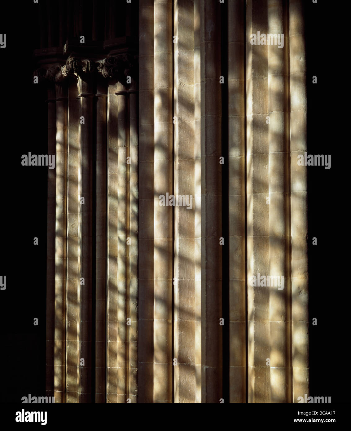 On columns hi-res stock photography and images - Alamy
