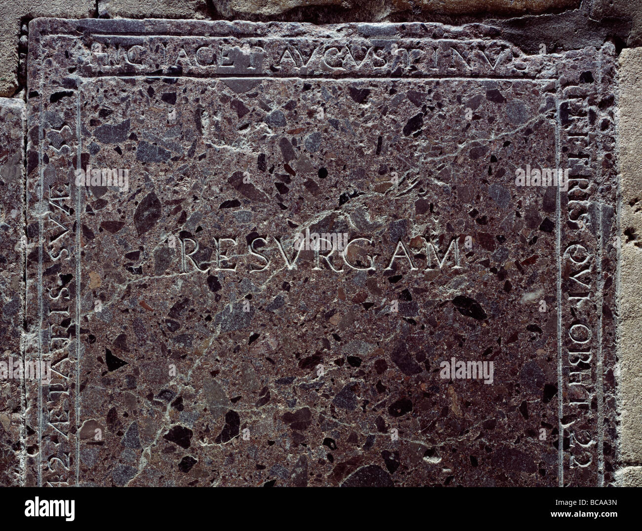 Wells Cathedral "Resurgam Stock Photo - Alamy