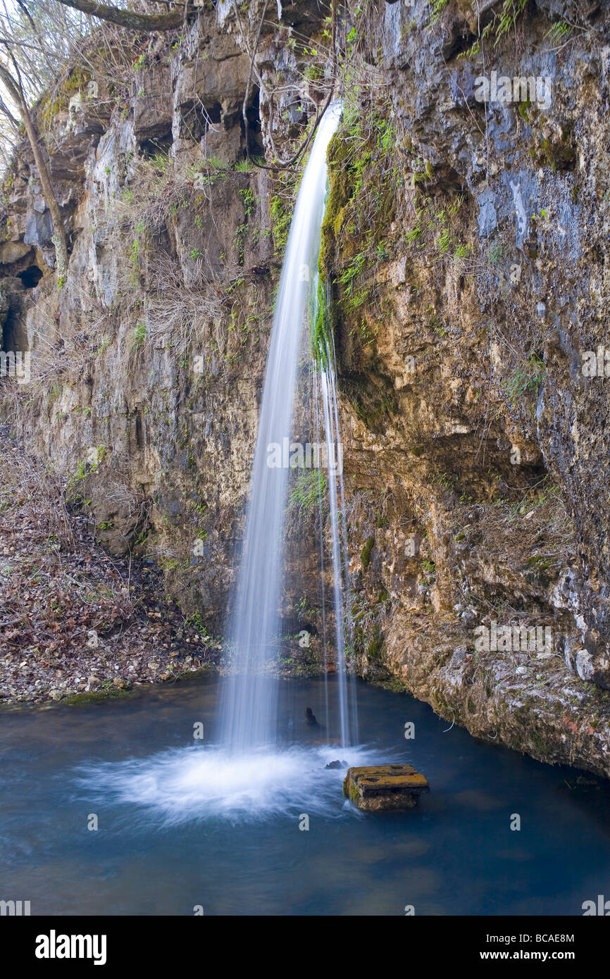 Falling spring missouri hi-res stock photography and images - Alamy