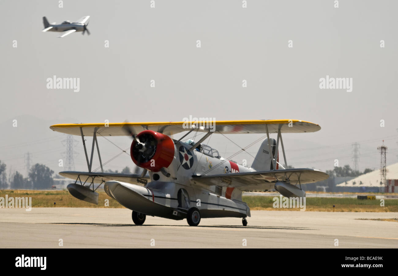 Grumman J2F-6 "Duck" Amphibious biplane taxis on a runway Stock Photo ...