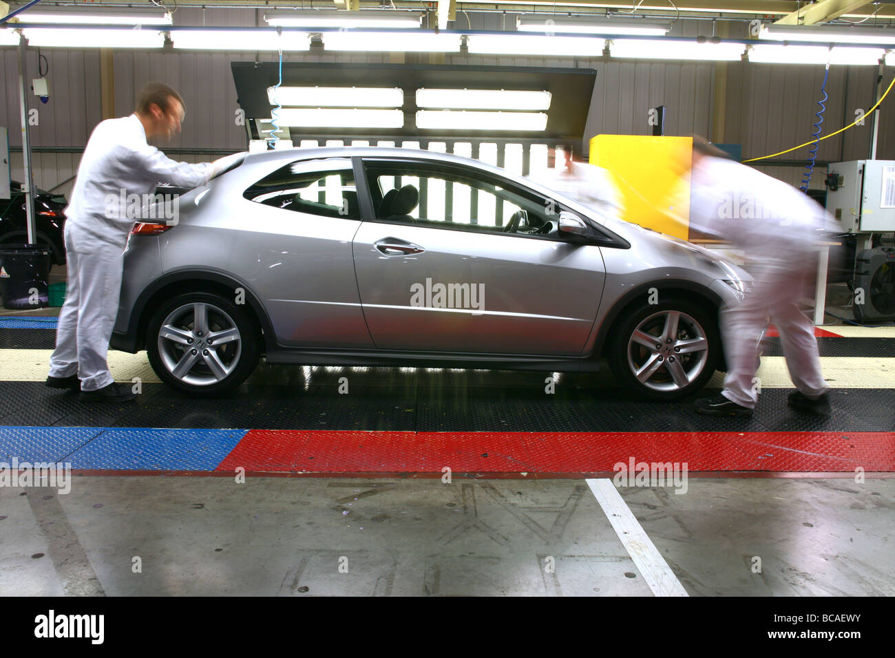 Honda production line hi-res stock photography and images - Alamy