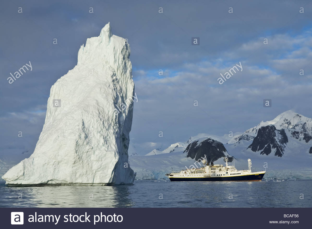 Iceberg and expedition ship National Geographic Endeavour, Antarctica ...