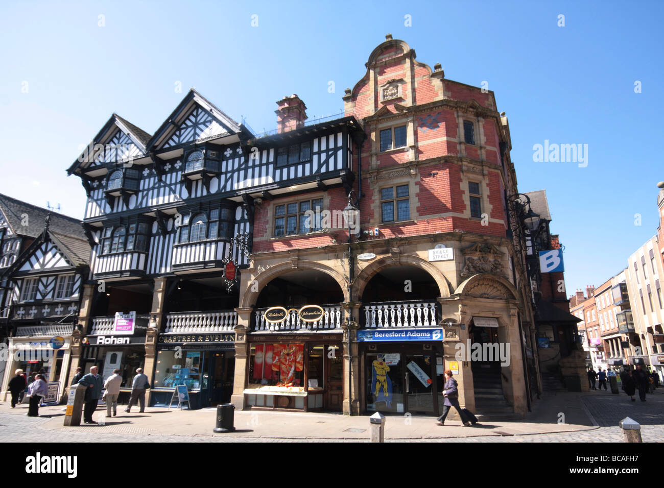 Street scene in Chester Stock Photo - Alamy