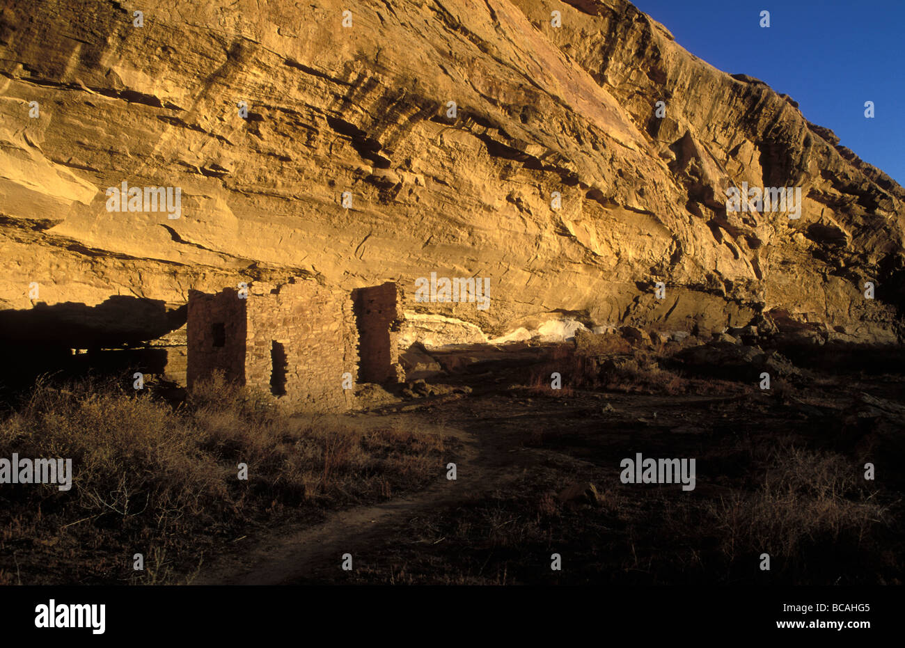 Sunset at Gallo Cliff Shelter in Chaco Canyon Stock Photo - Alamy