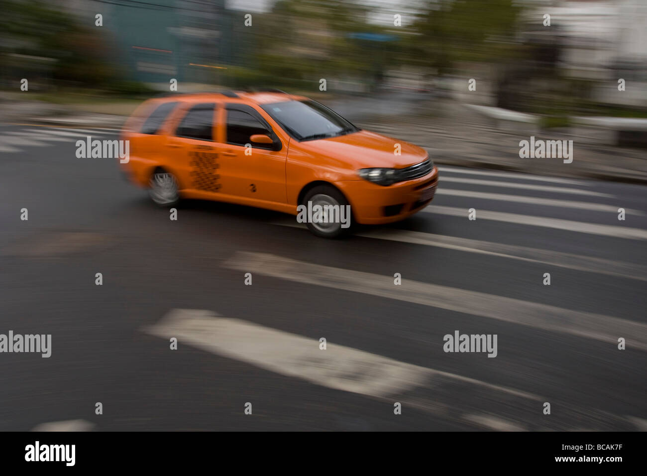 Fast car hi-res stock photography and images - Alamy