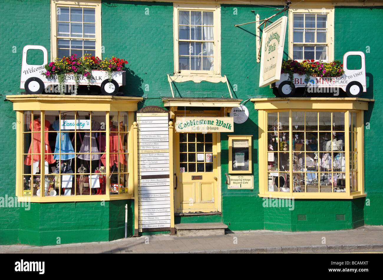 Cobblestone Cafe and shops, High Street, Steyning, West Sussex, England ...