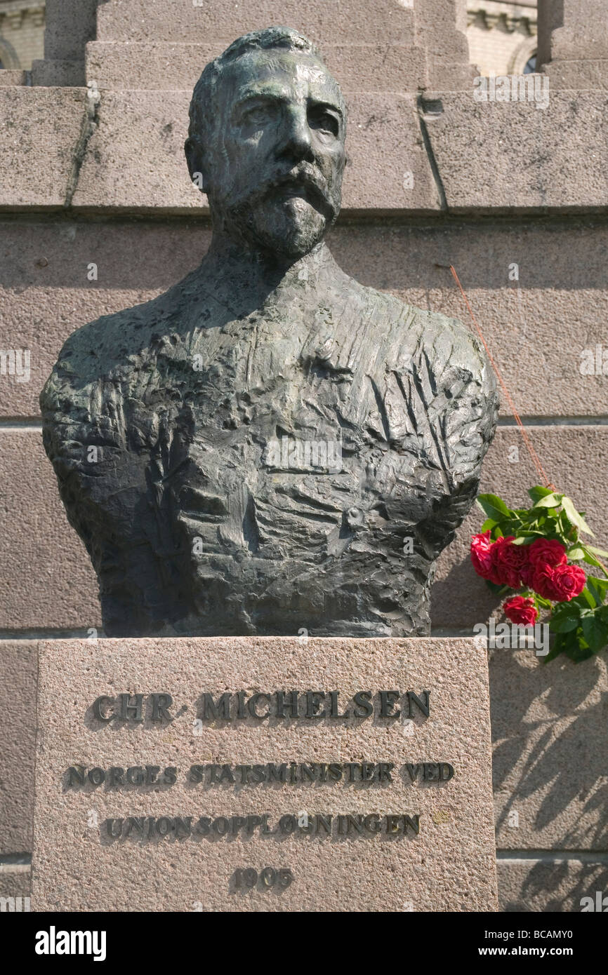 Christian michelsen statue hi-res stock photography and images - Alamy