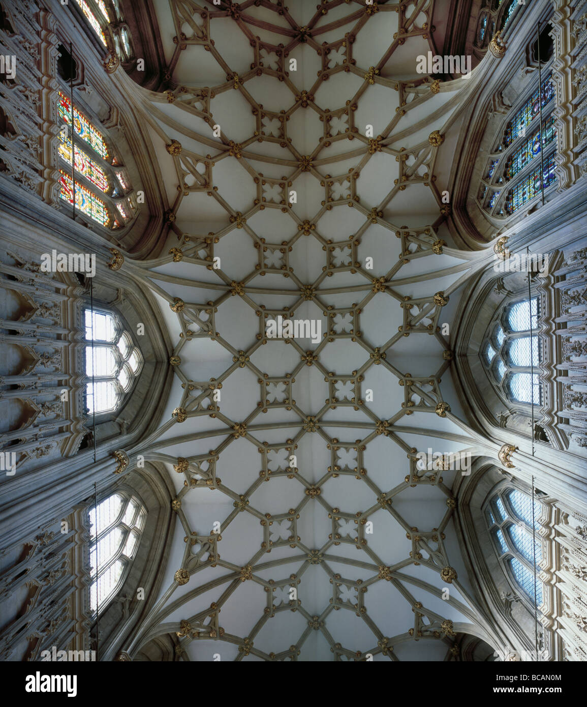 English gothic ceiling hi-res stock photography and images - Alamy