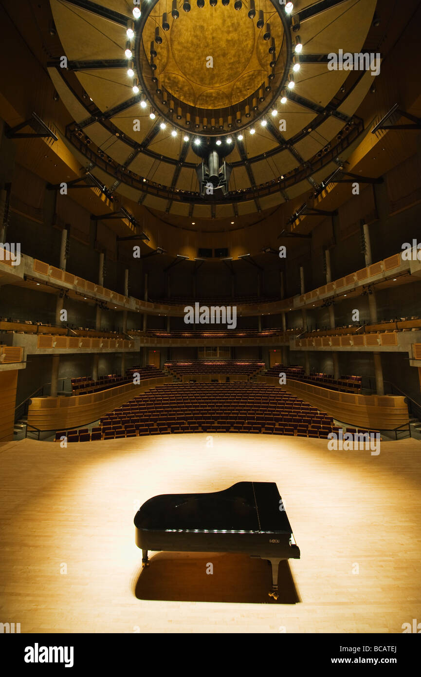Piano concert hall hi-res stock photography and images - Alamy
