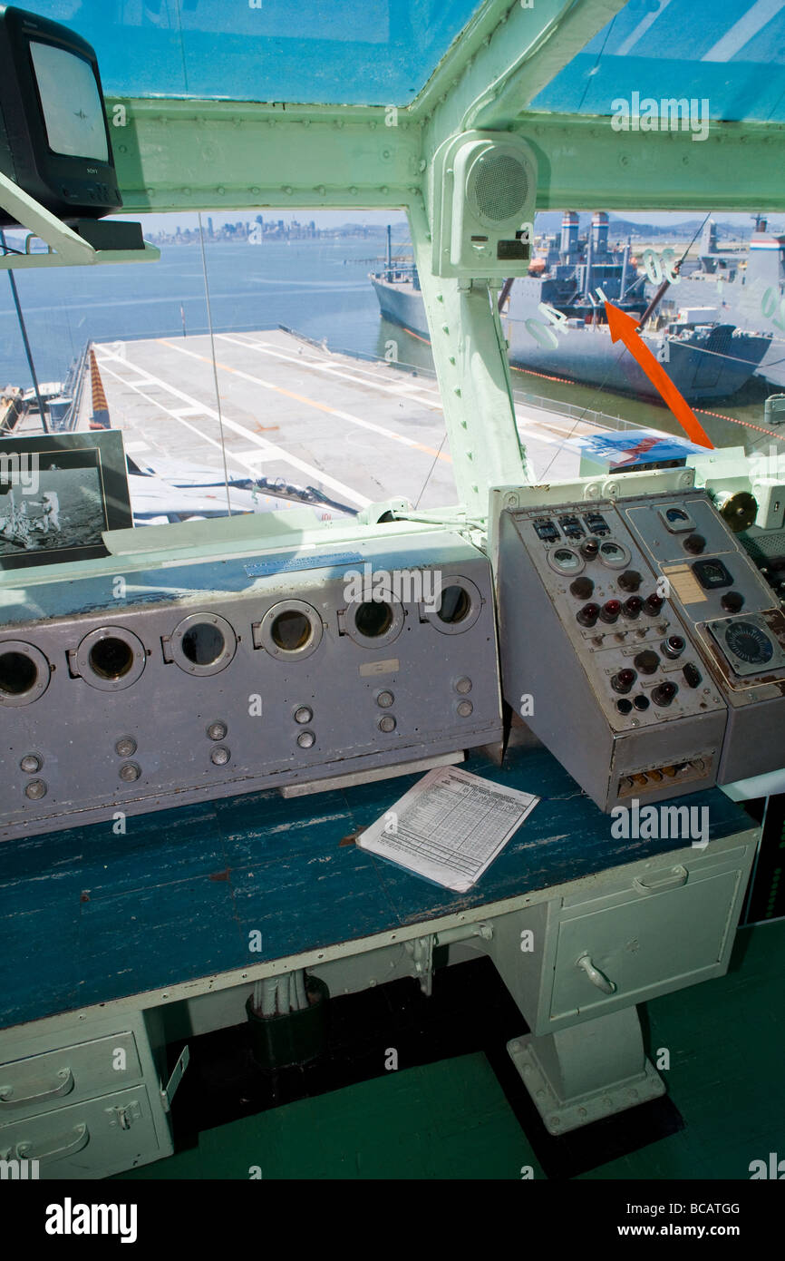 Primary flight control hi-res stock photography and images - Alamy