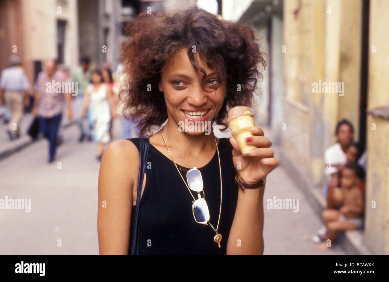 Happy smiling cuban girl in street hi-res stock photography and images ...