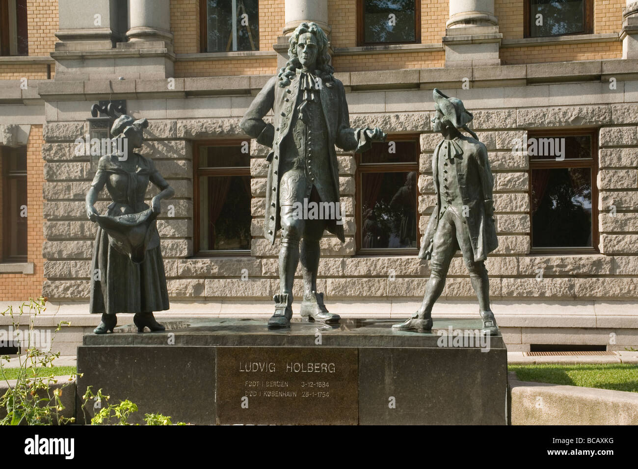Norway Oslo Ludvig Holberg statue by National Theatre Stock Photo - Alamy
