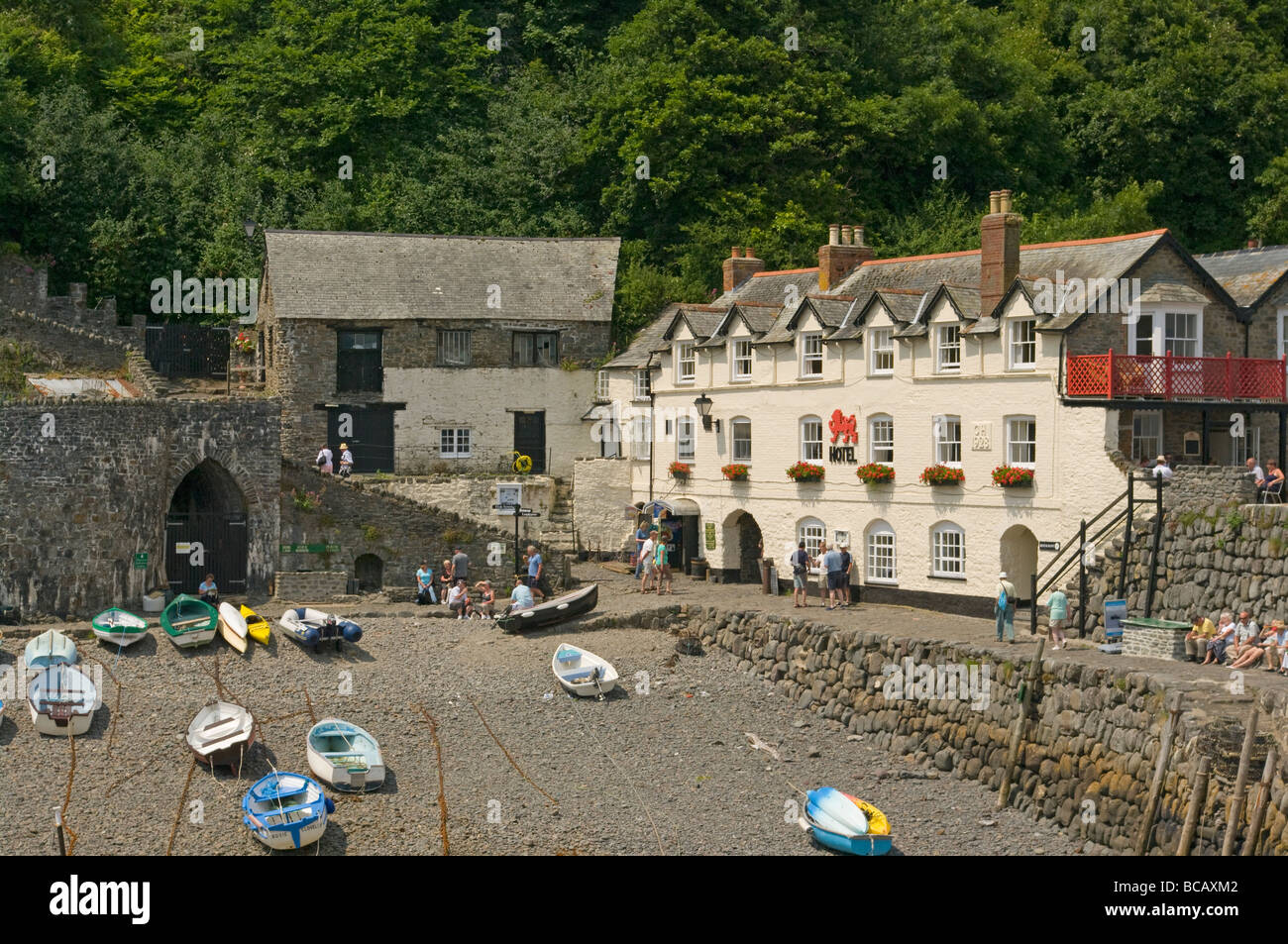 The Red Lion Hotel On The Harbourside Clovelly North Devon England ...