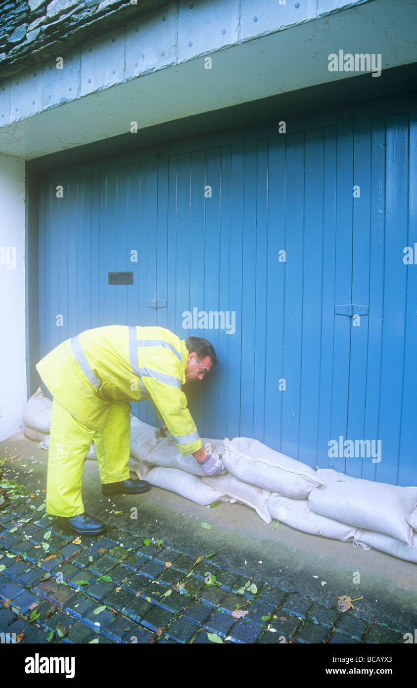 Sandbag house hi-res stock photography and images - Alamy