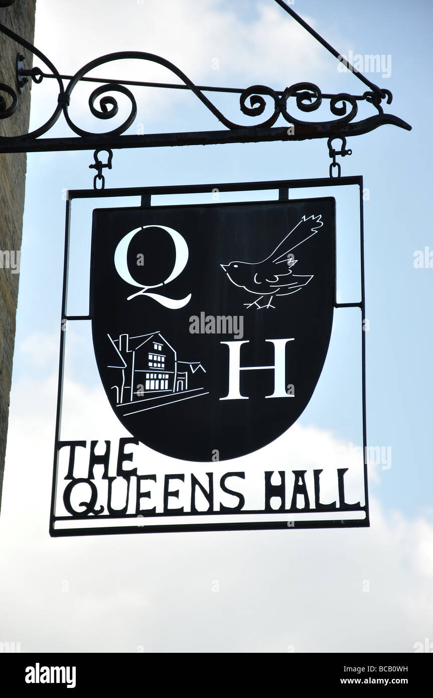 Queens hall hi-res stock photography and images - Alamy