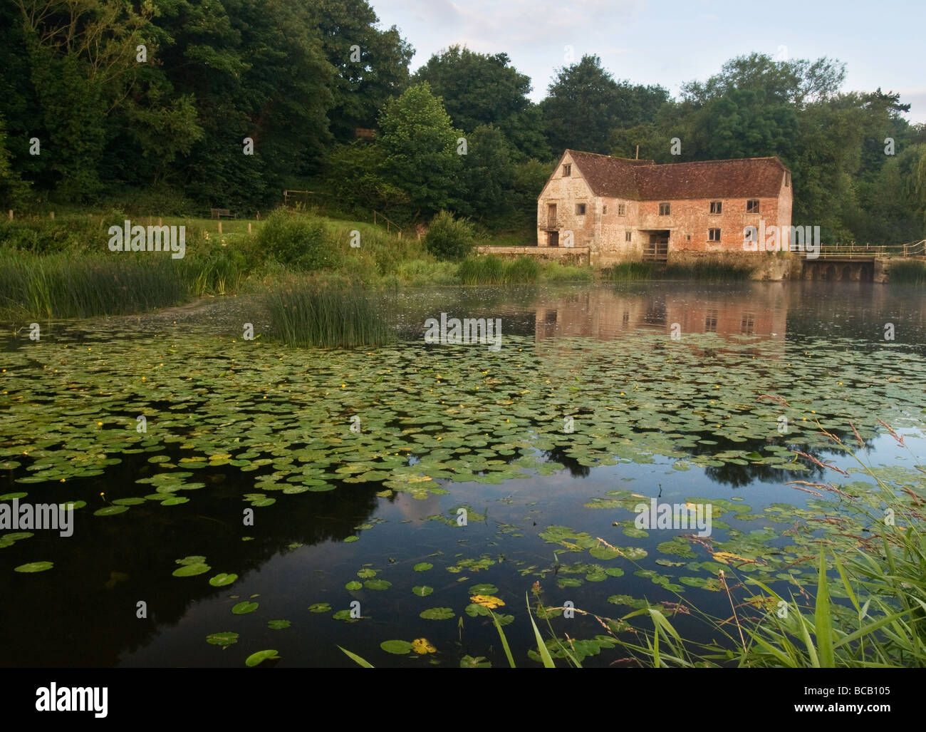 Sturminster Newton Mill at Dawn Stock Photo - Alamy