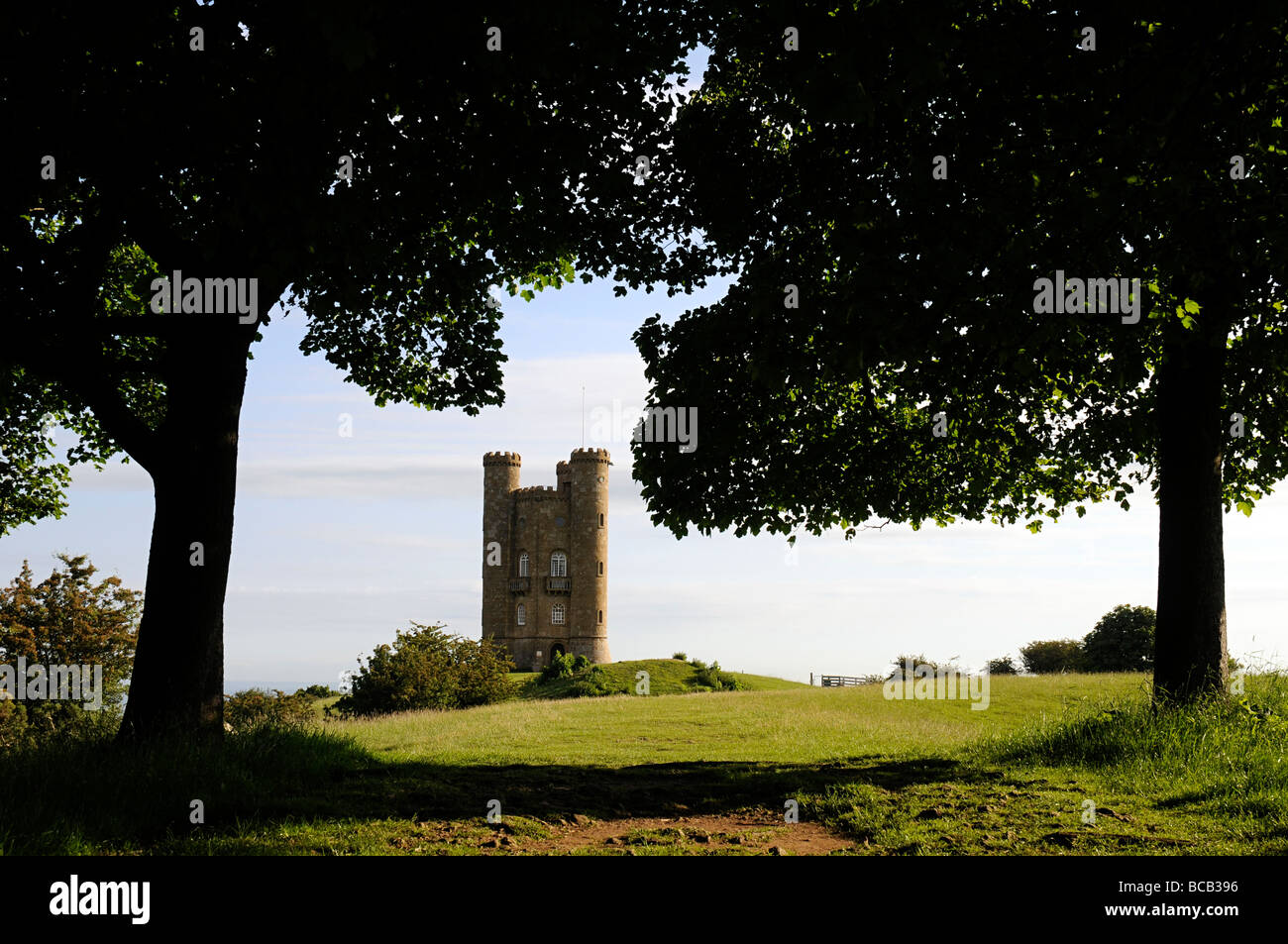 Historic Broadway Tower Folly near Broadway in the Cotswolds ...