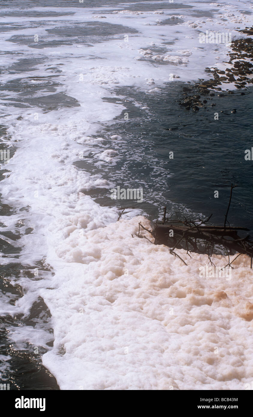Foam pollution weir on river hi-res stock photography and images - Alamy