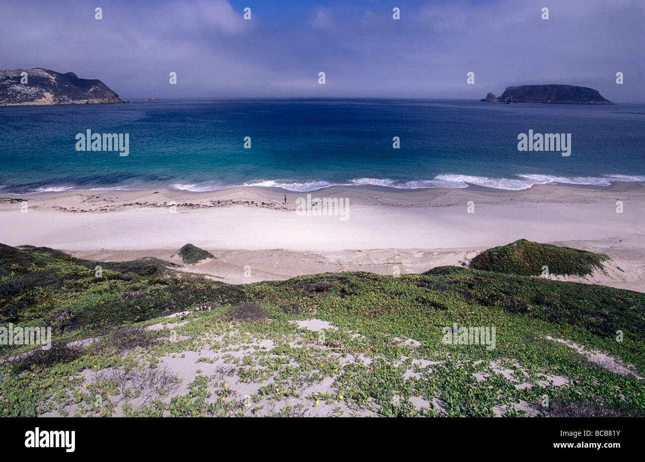 White sands of Culyer Beach and Prince Island Stock Photo - Alamy