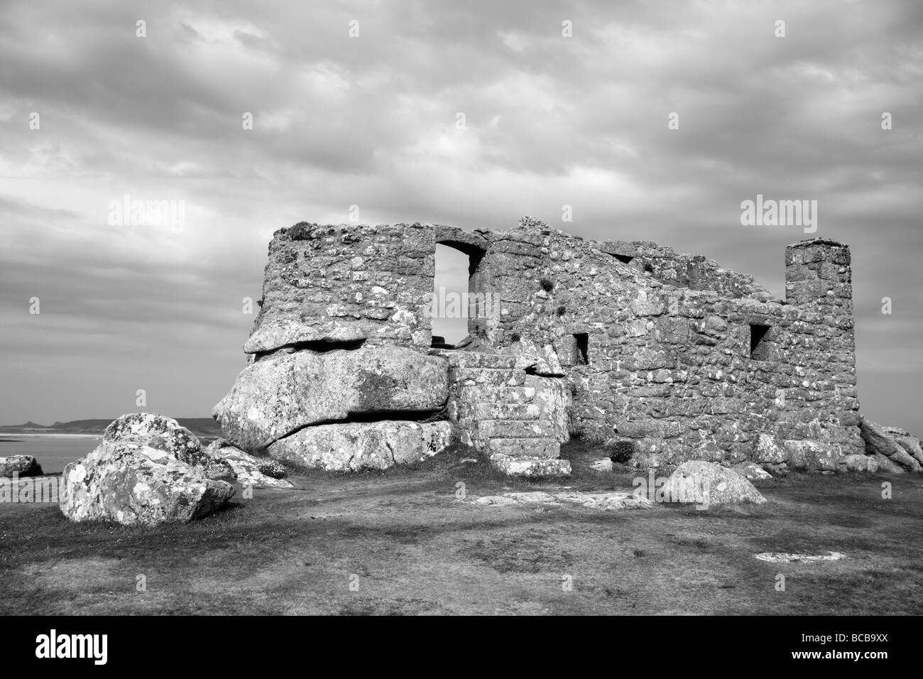 Old blockhouse hi-res stock photography and images - Alamy