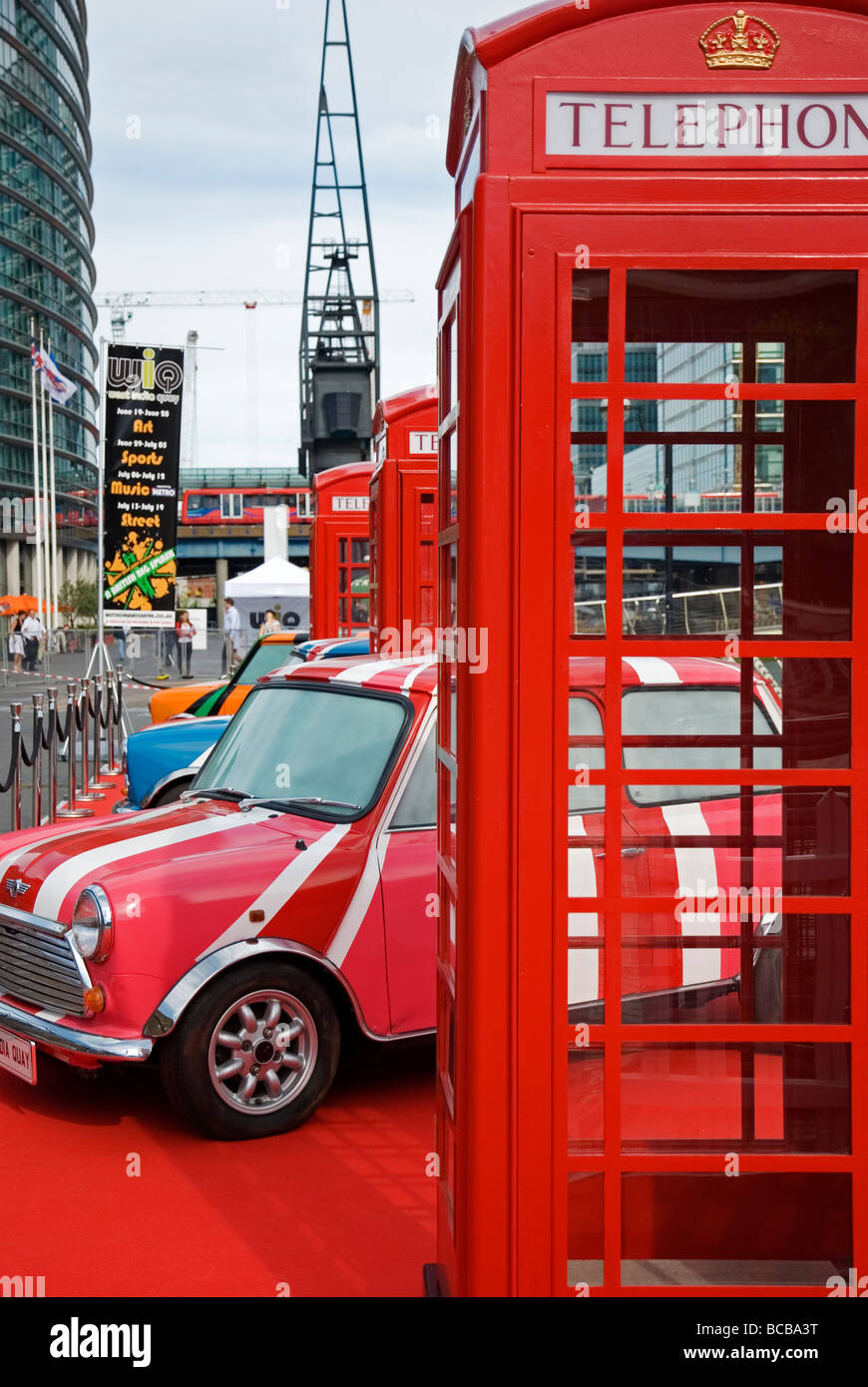 London phone box hi-res stock photography and images - Alamy