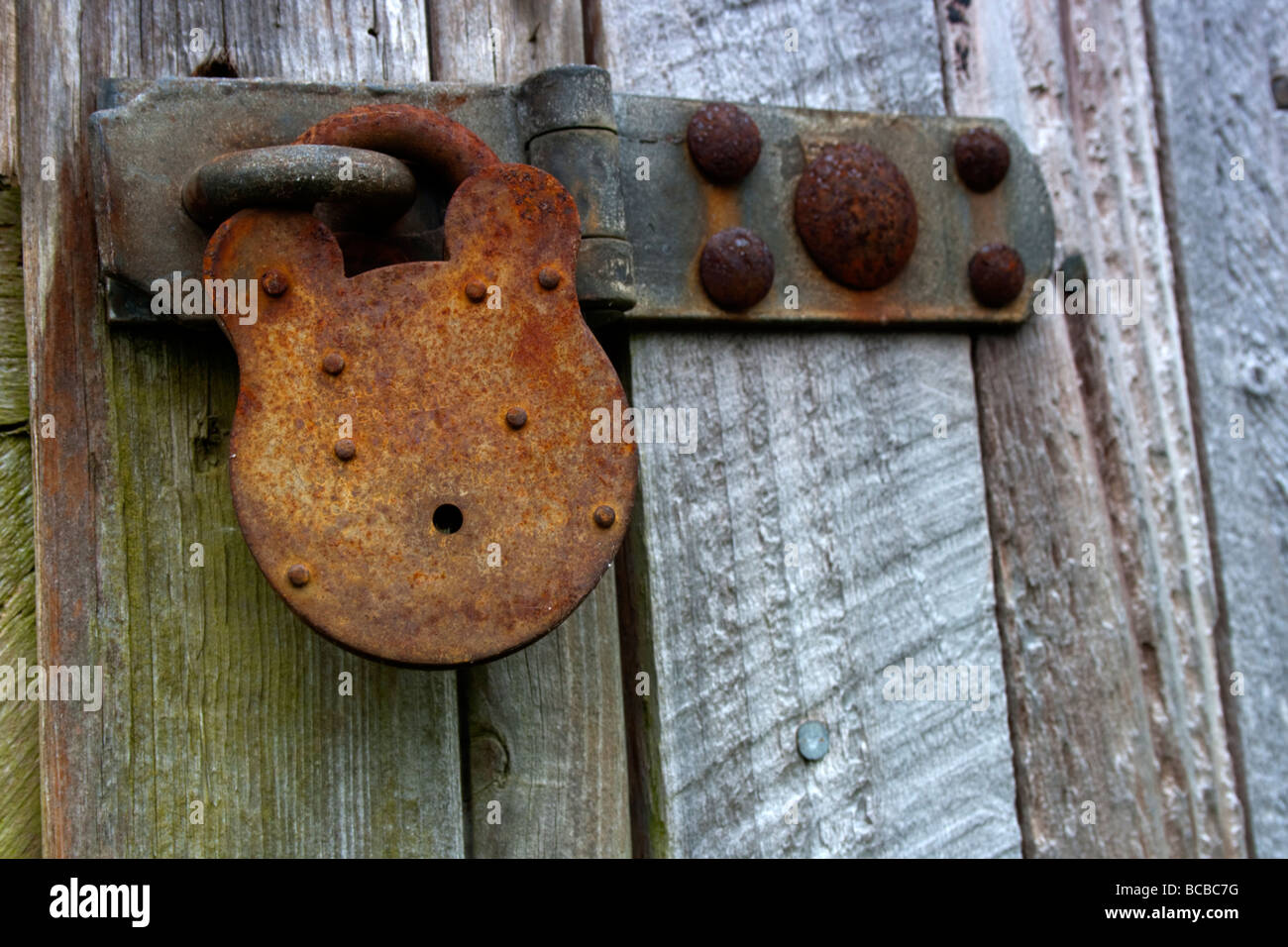 Rusty Old Padlock Stock Photo - Alamy