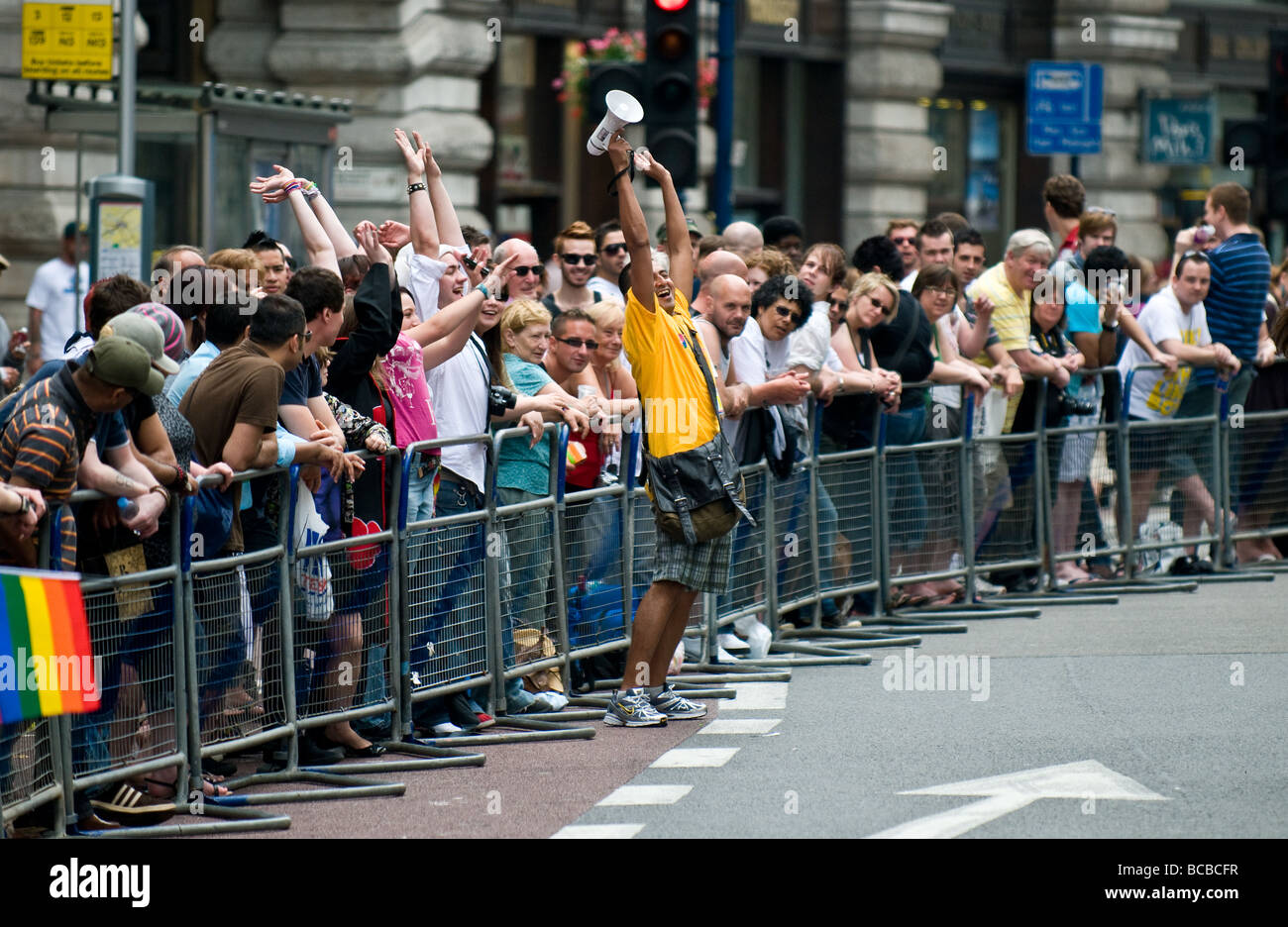 Crowd gathering hi-res stock photography and images - Alamy