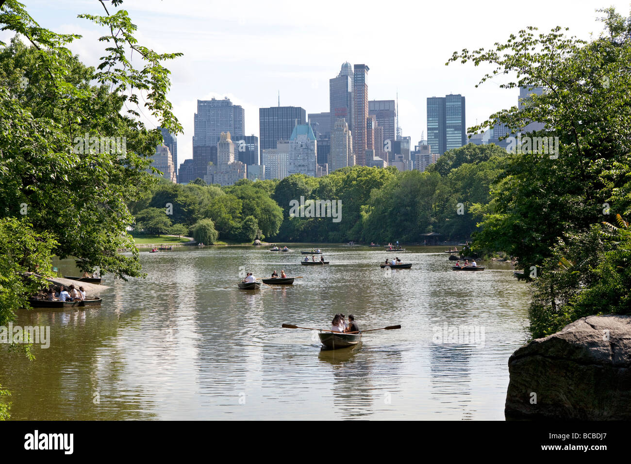 Rowing in Central Park NYC on Sunday Stock Photo - Alamy