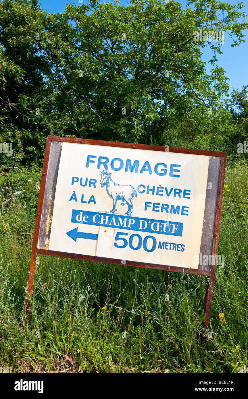 Farm sign hi-res stock photography and images - Alamy