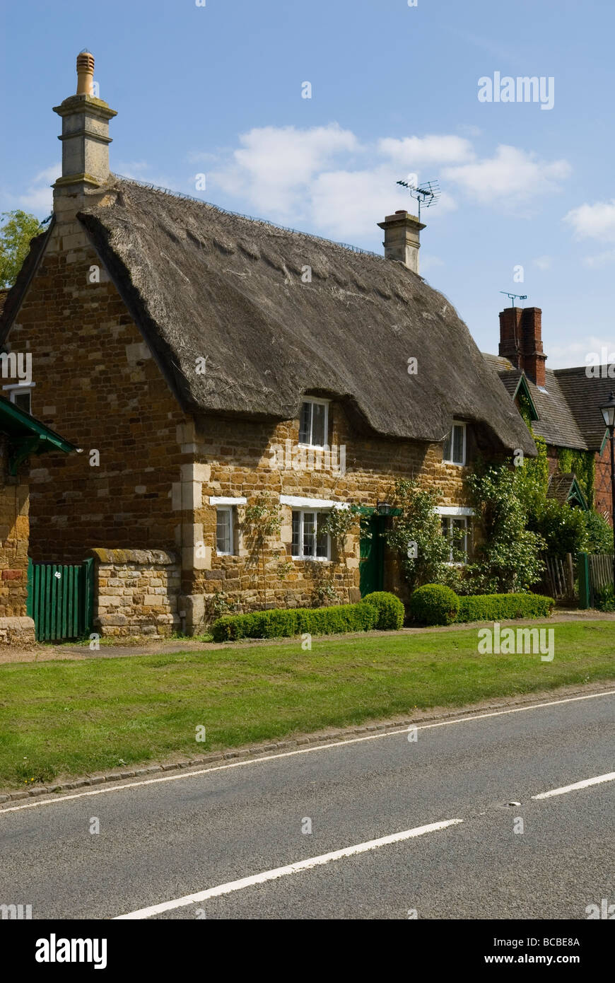 Cottages Main Street Rockingham Stock Photo - Alamy