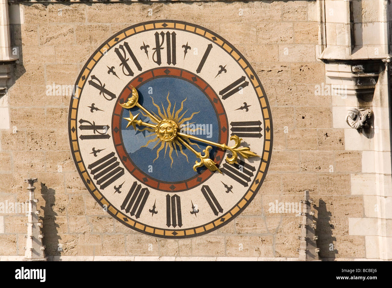 The decorative clock on the New Town Hall (Neues Rathaus) in Munich ...