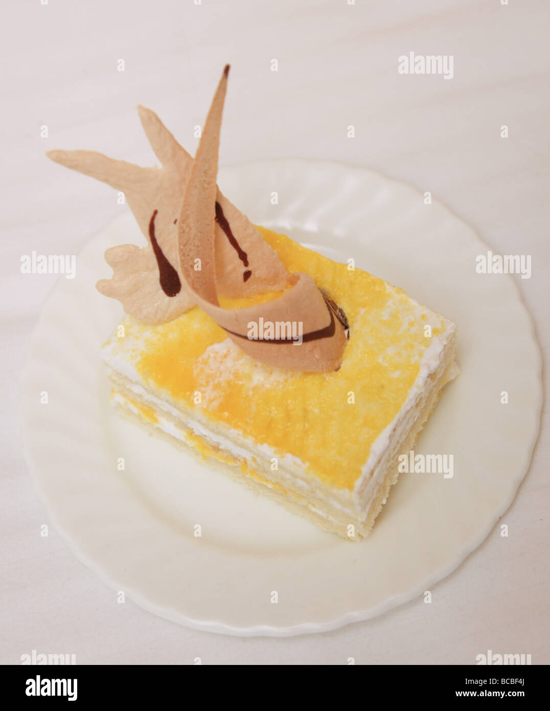 Gateau gateau dessert pudding hi-res stock photography and images - Alamy