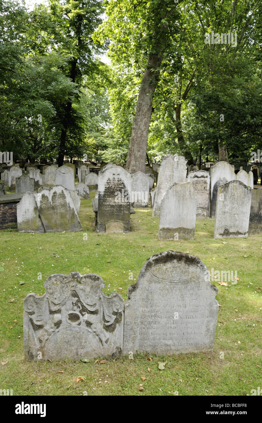 Bunhill Fields Cemetery High Resolution Stock Photography and Images ...