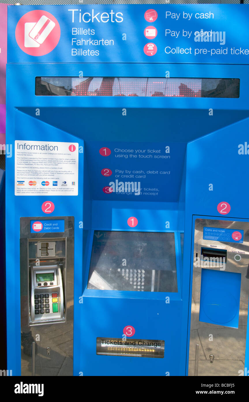 Uk train ticket machine hi-res stock photography and images - Alamy
