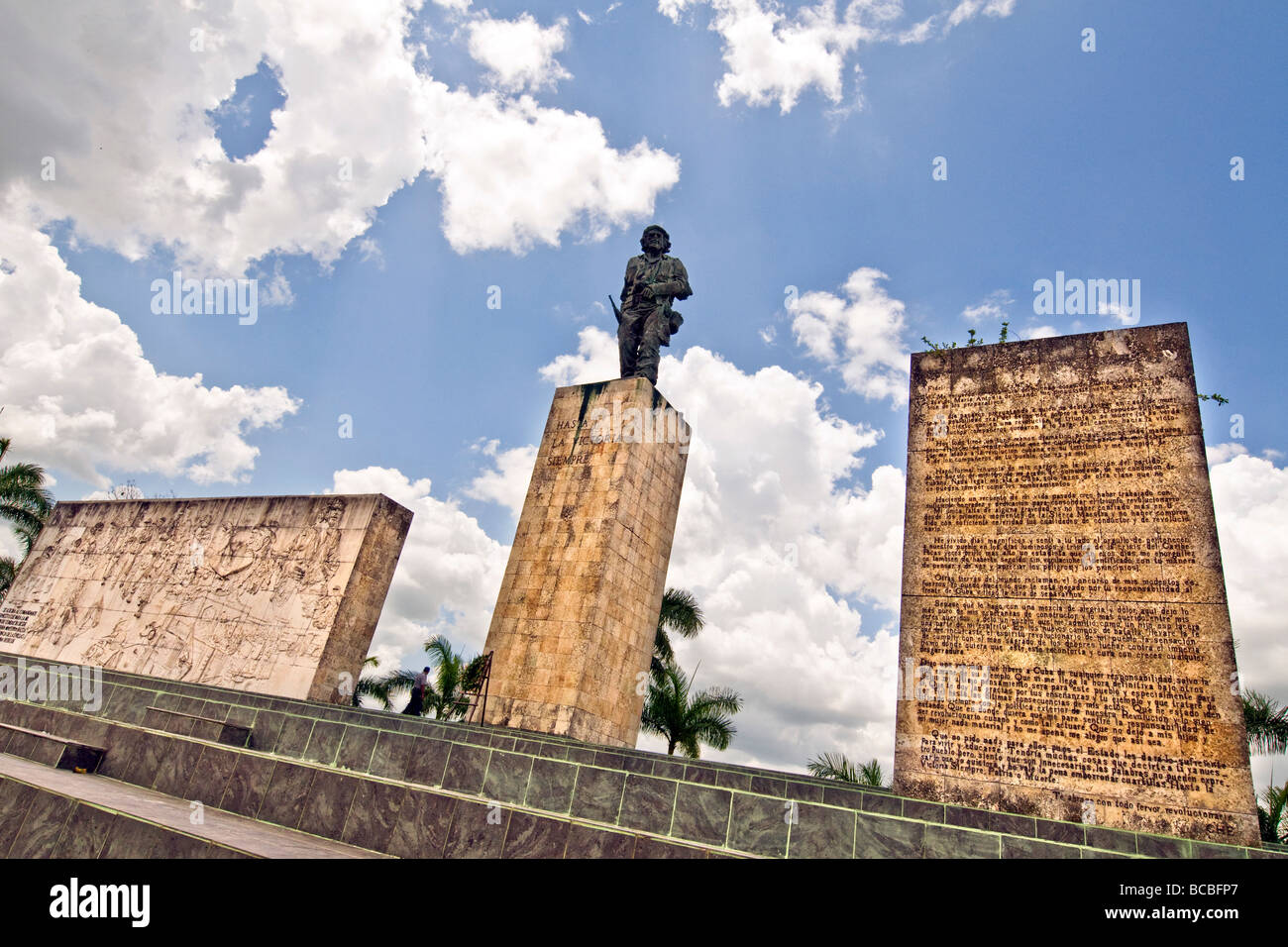 cuba santa clara memorial che guevara Stock Photo - Alamy