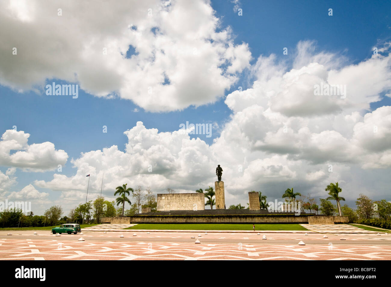cuba santa clara memorial che guevara Stock Photo - Alamy