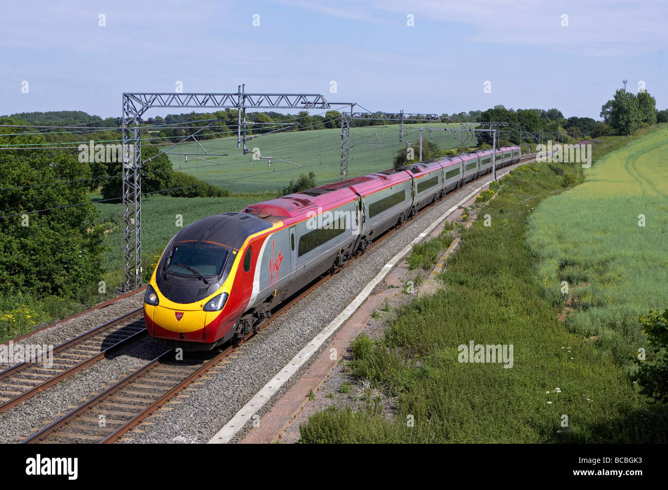 Pendolino train hi-res stock photography and images - Alamy