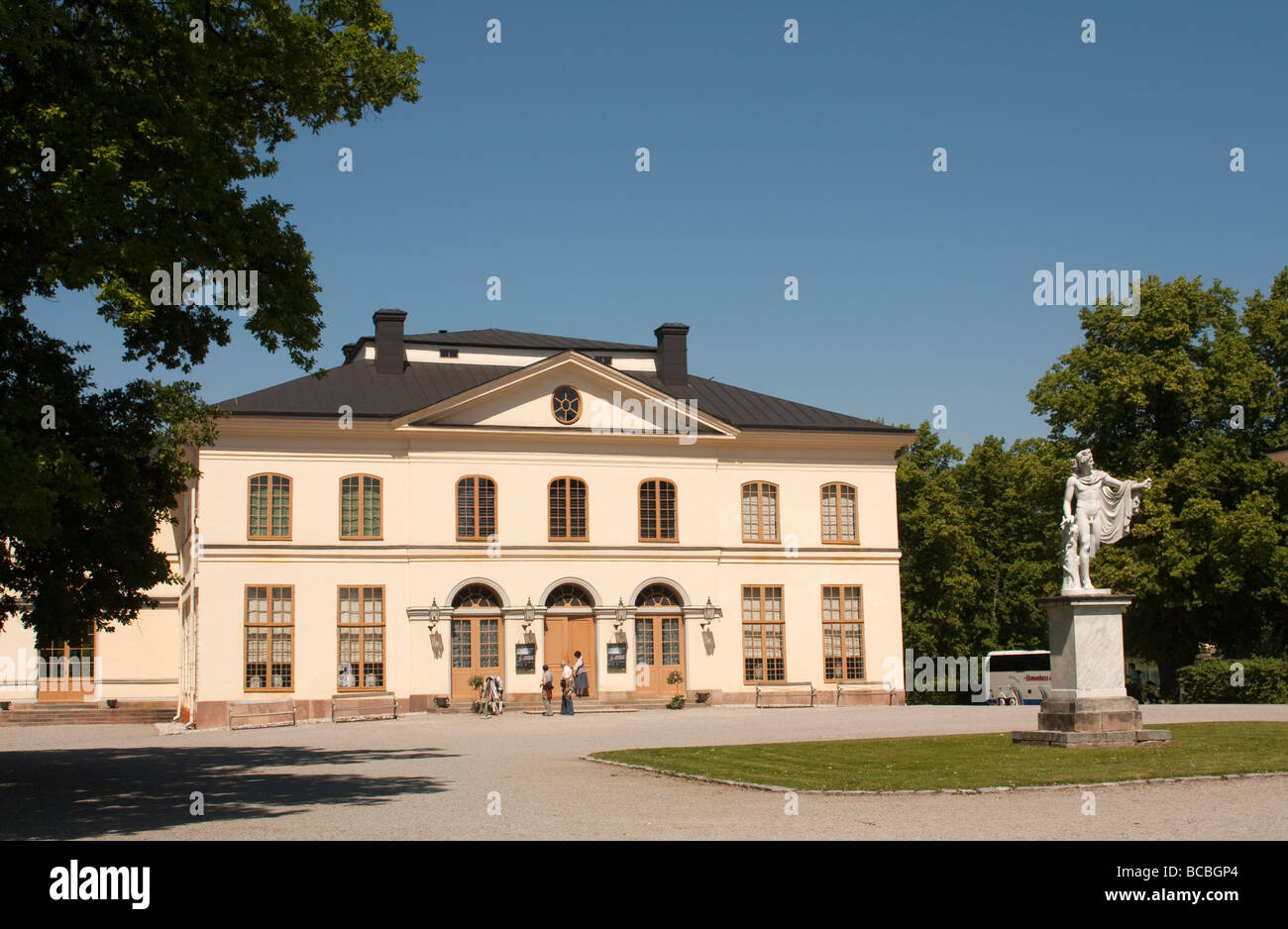 Opera house sweden hi-res stock photography and images - Alamy