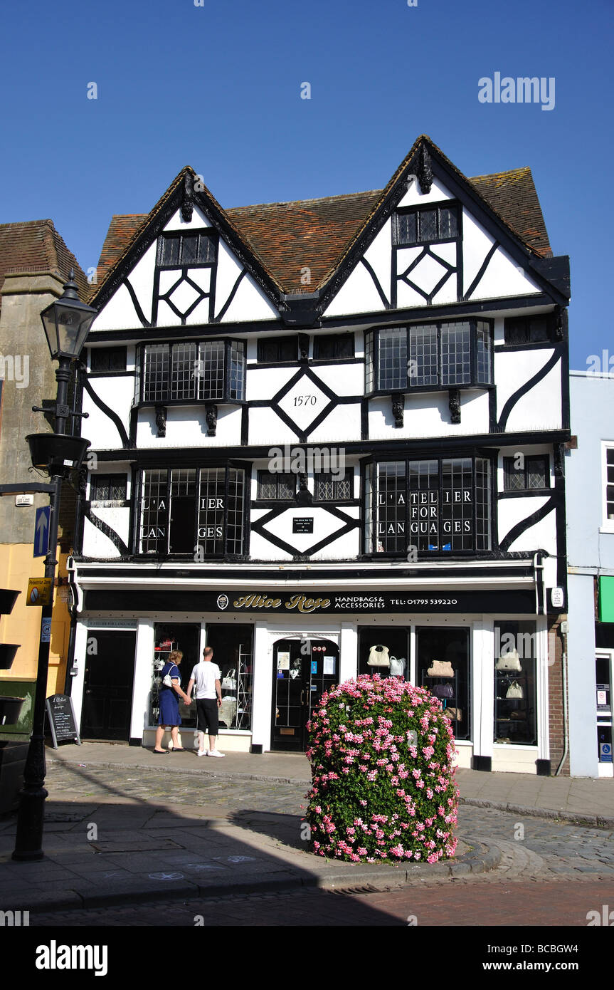 Timbered Tudor building, Market Place, Faversham, Kent, England, United ...