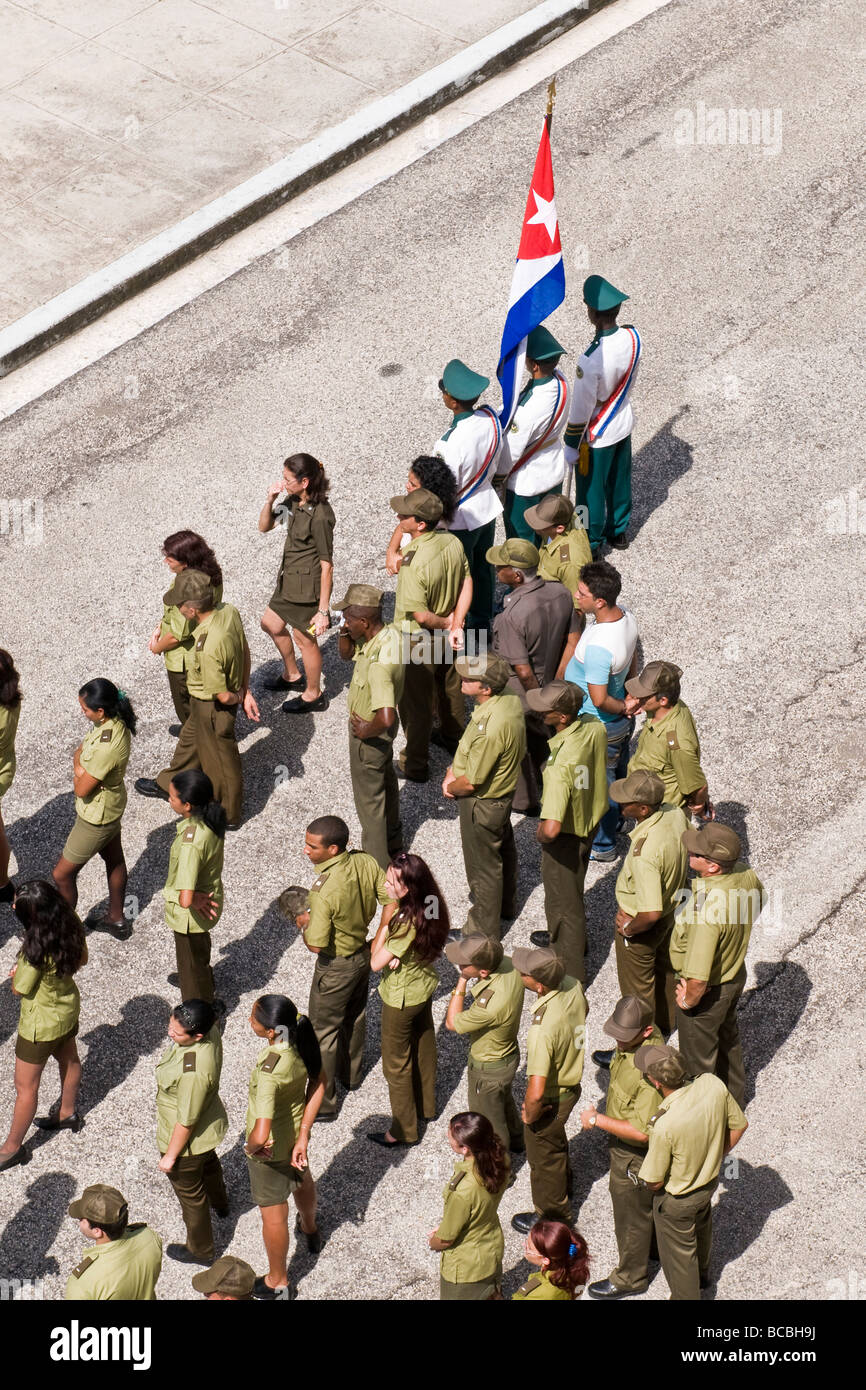 cuba havana cuban soldiers Stock Photo - Alamy