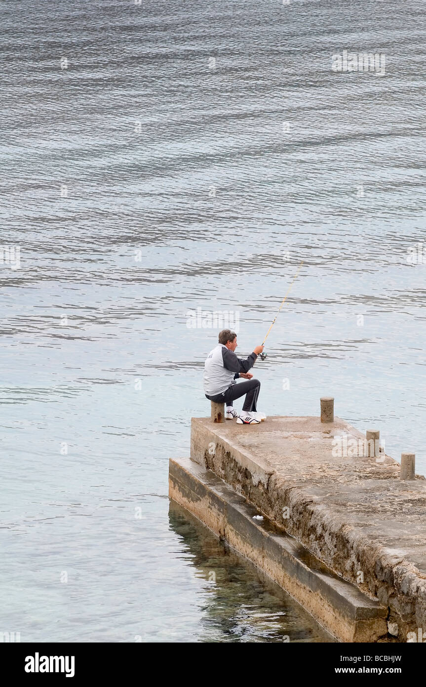 Quay fishing hi-res stock photography and images - Alamy