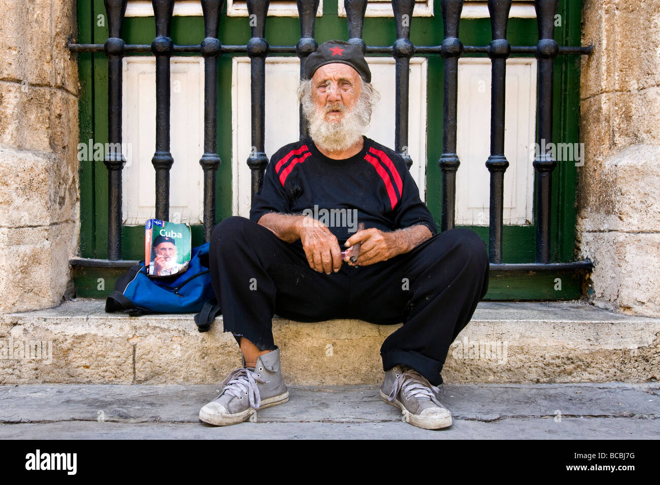 Elder cuban man portrait hi-res stock photography and images - Alamy