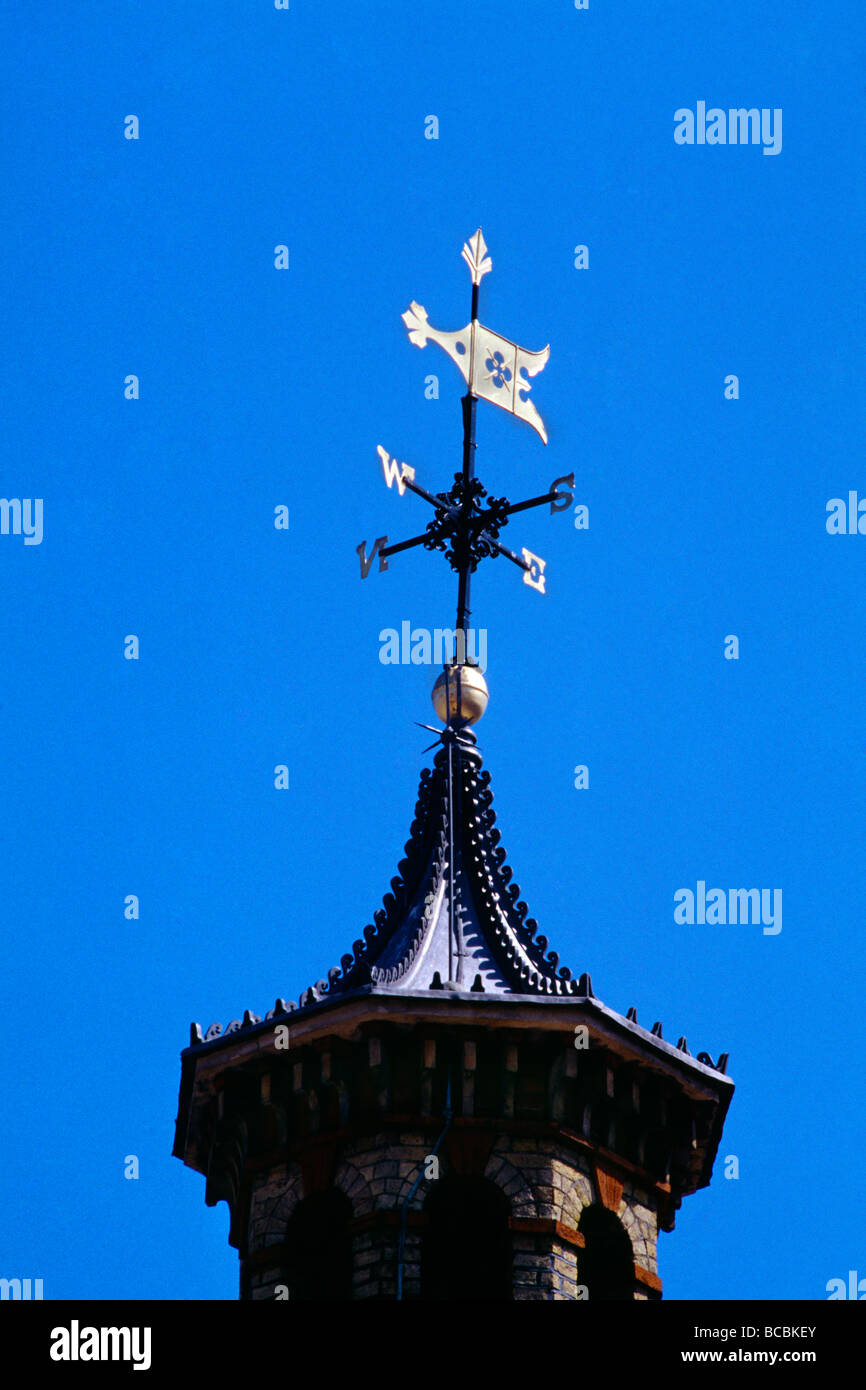 Weather Vane On Top Of Building Stock Photo - Alamy
