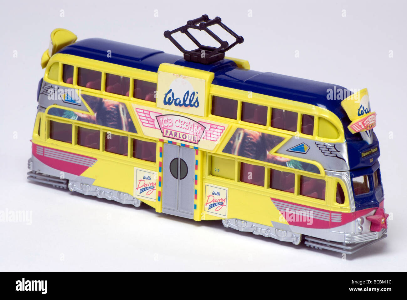 Model of "Walls Ice Cream" Blackpool tram Stock Photo - Alamy