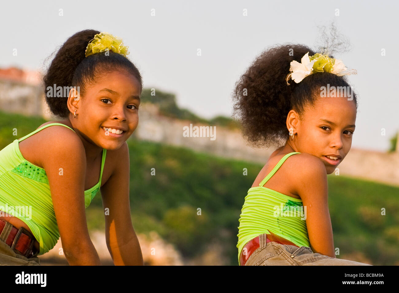 cuba havana girls Stock Photo - Alamy