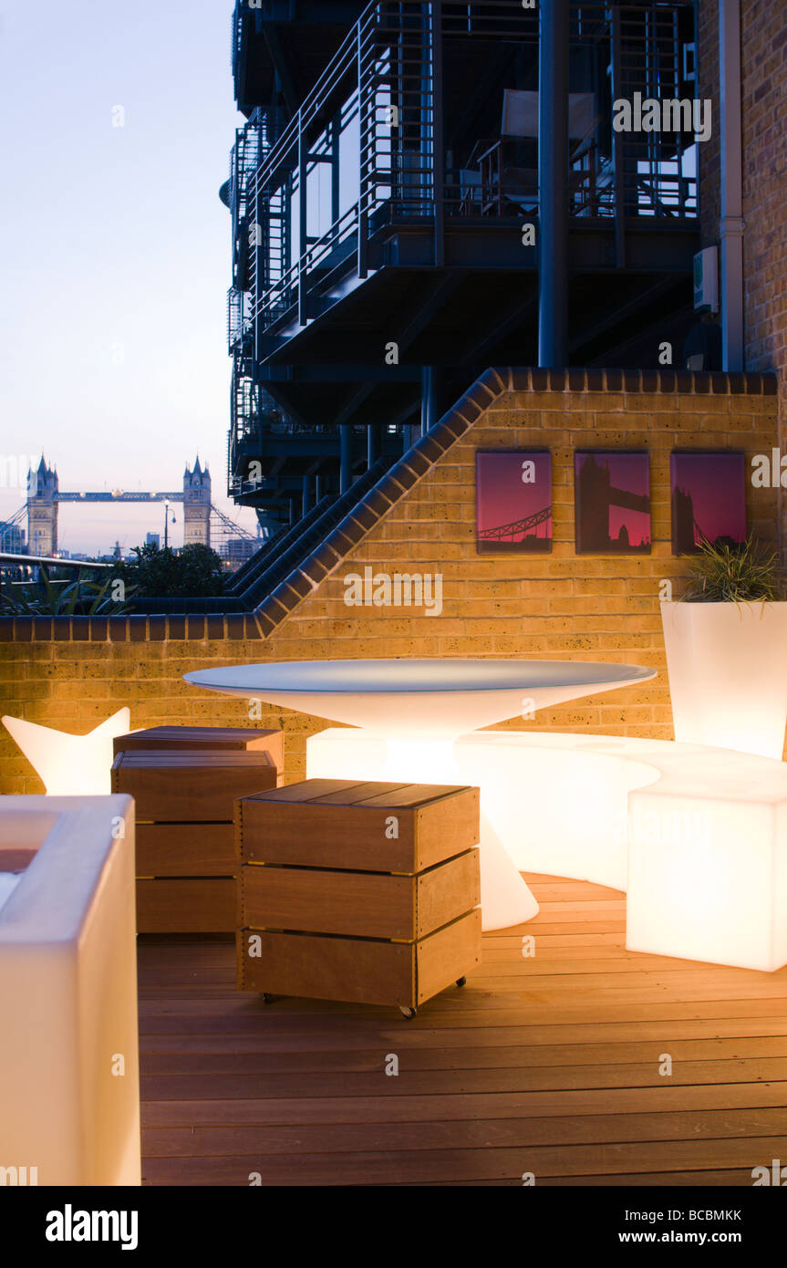 modern decked terrace on the river thames Stock Photo - Alamy