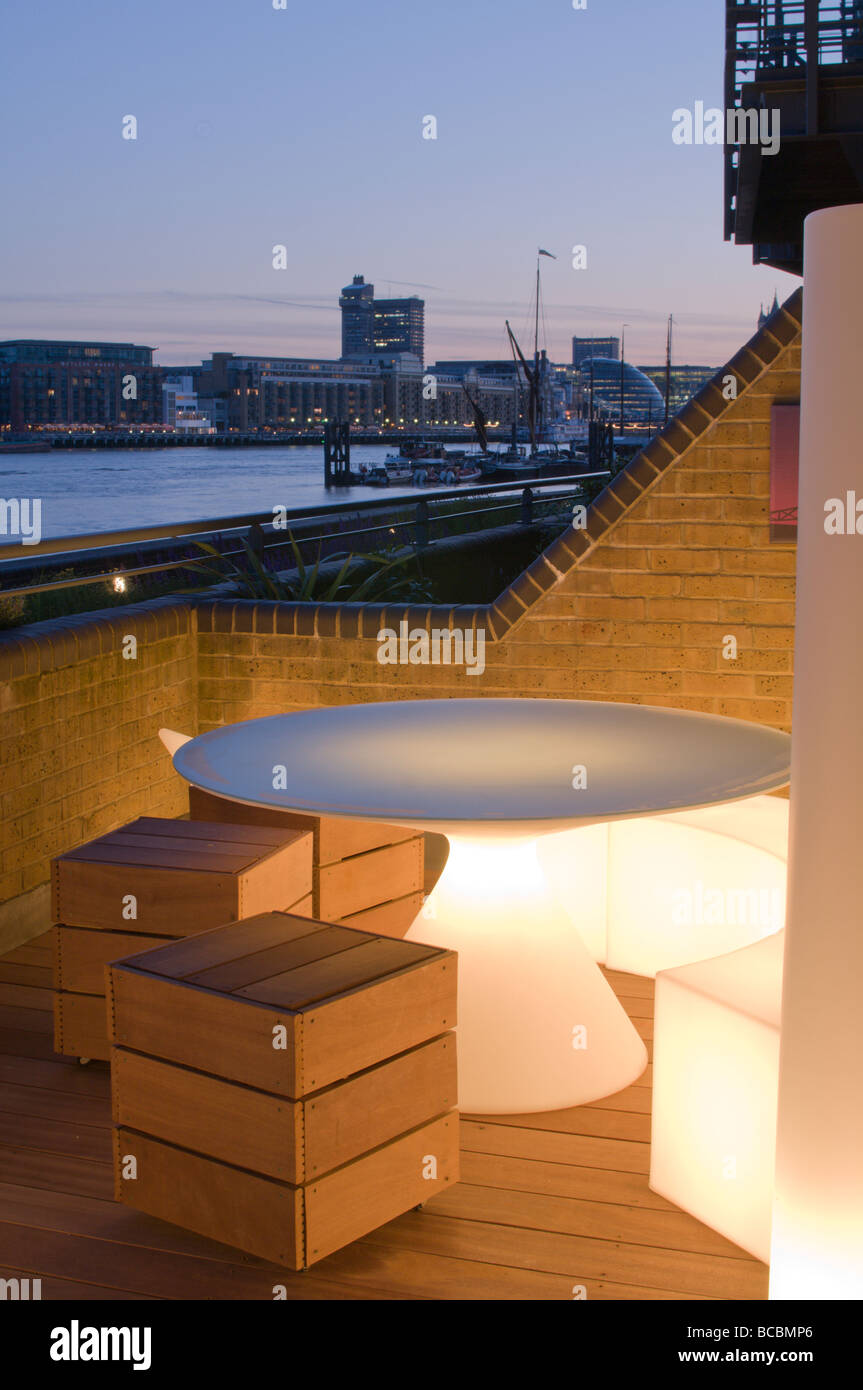 modern decked terrace on the river thames Stock Photo - Alamy