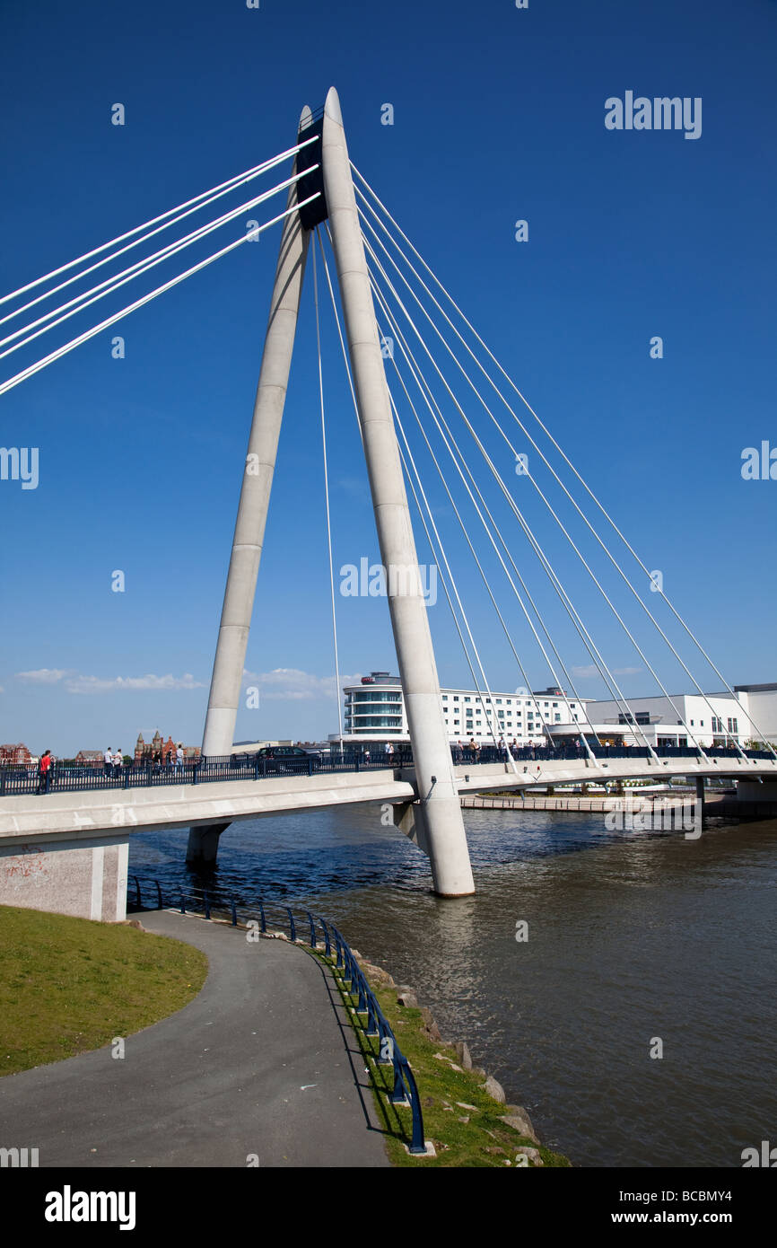 Marine Way bridge over boating lake at Southport Stock Photo - Alamy