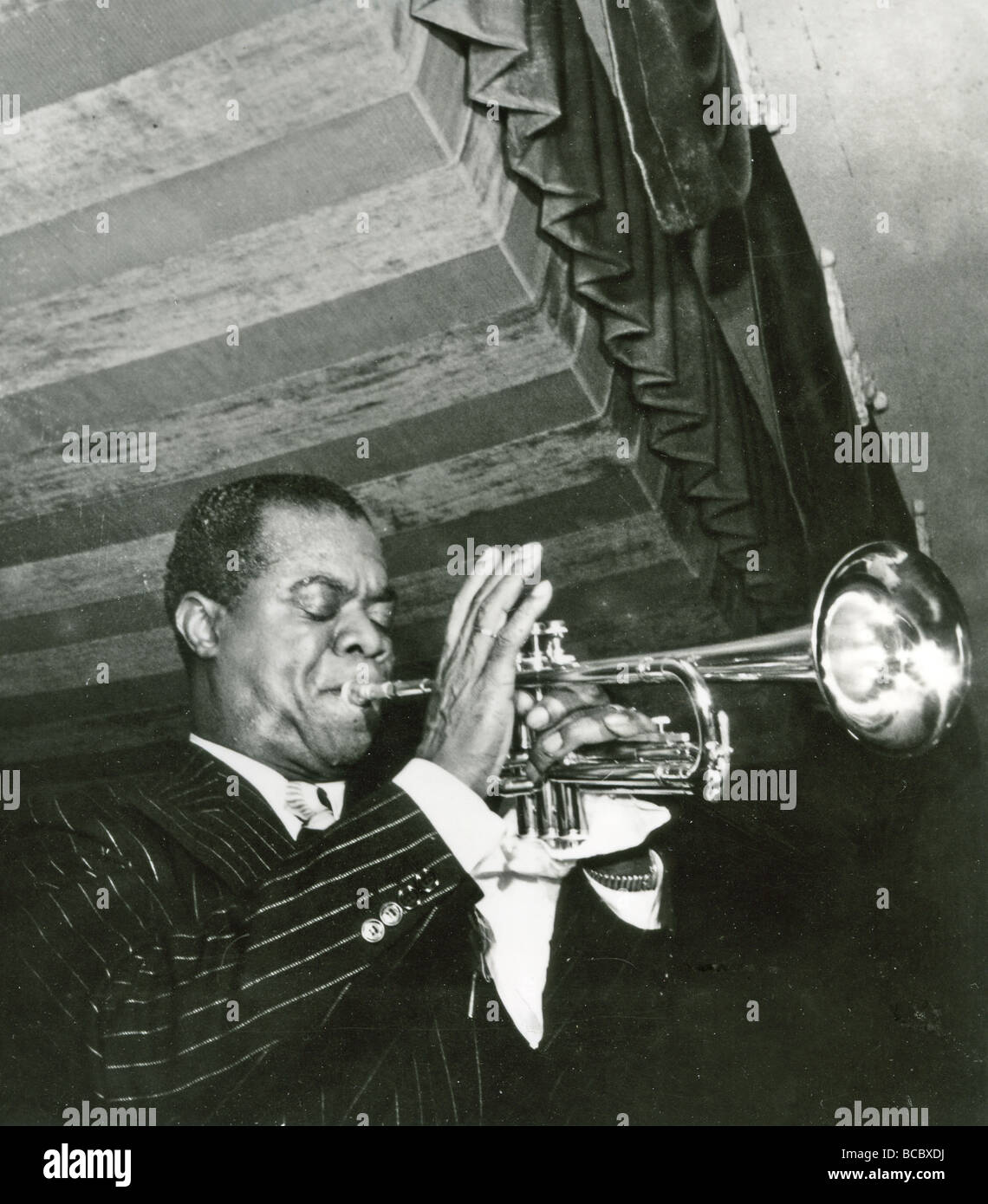LOUIS ARMSTRONG - US jazz musician Stock Photo - Alamy