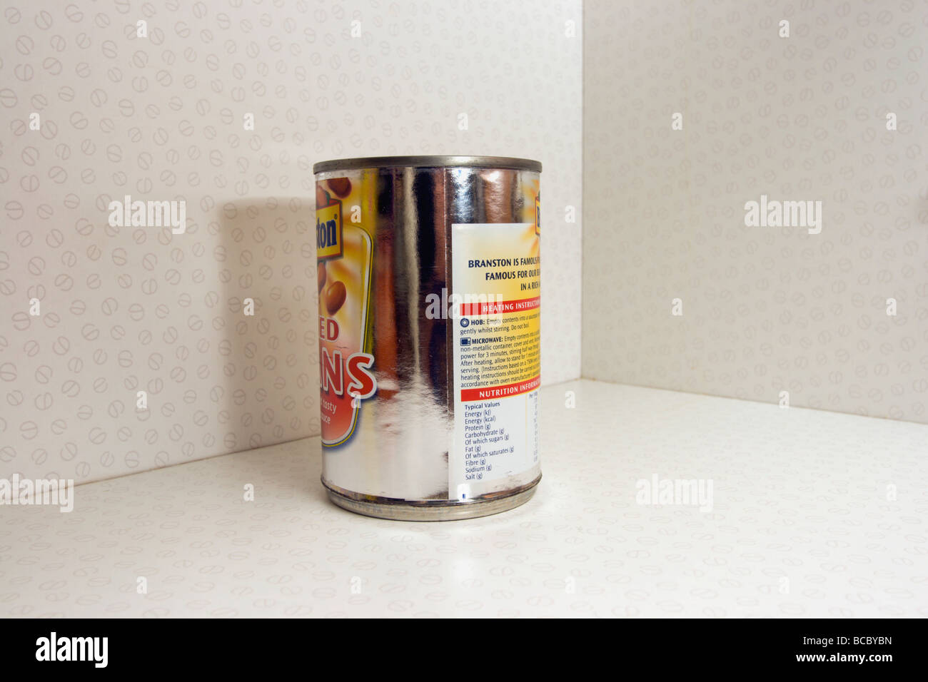 Empty cupboards poor hi-res stock photography and images - Alamy